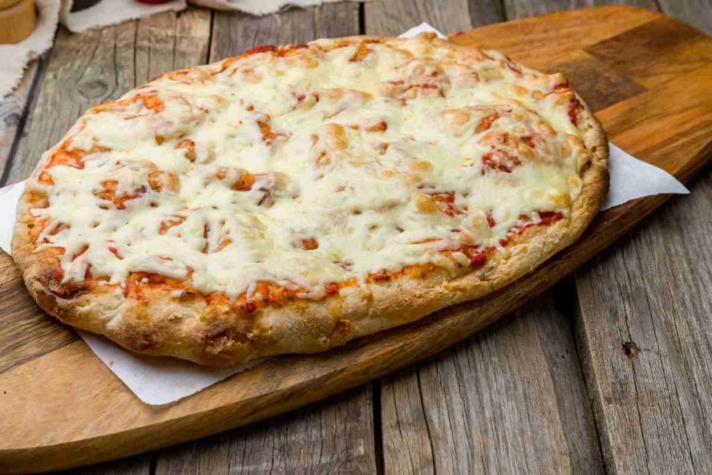 Pinsa romana, l'originale è solo questa! Segna subito la ricetta sul ...